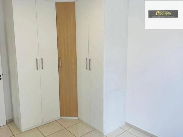 Casa 4 quartoss em condomínio