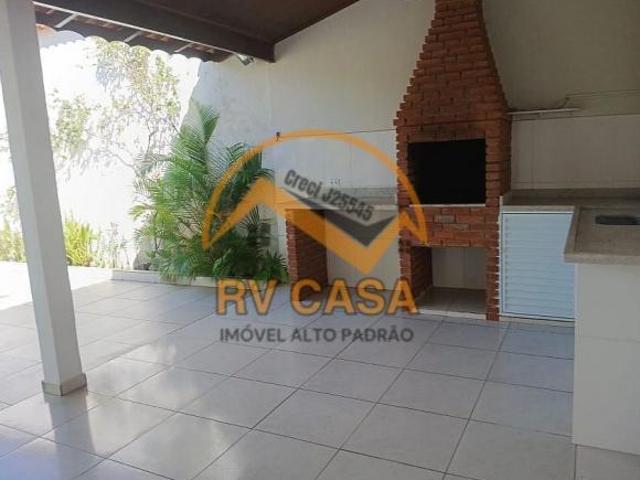 Casa 500m da praia com piscina