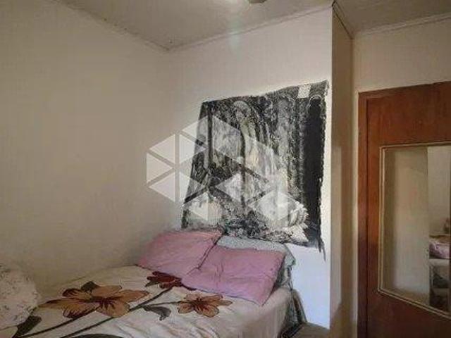 Casa 50m² 02 dormitórios, 02 vagas cobertas no Bairro Ozanan em Canoas
