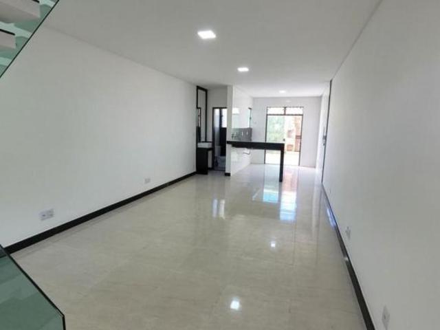 Casa para venda em Aeroporto, Juiz de Fora