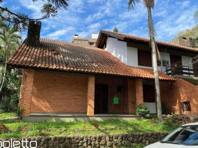 Casa 5 dorm + loft separado e terreno adjacente no Boa Vista, 4 vagas