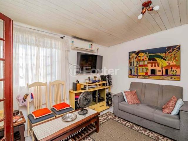 Casa, 5 dormitórios, 136.52 m², em Farrapos