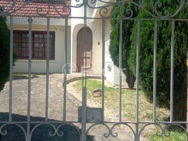Casa, 5 dormitórios, 150 m², em Cidade Nova