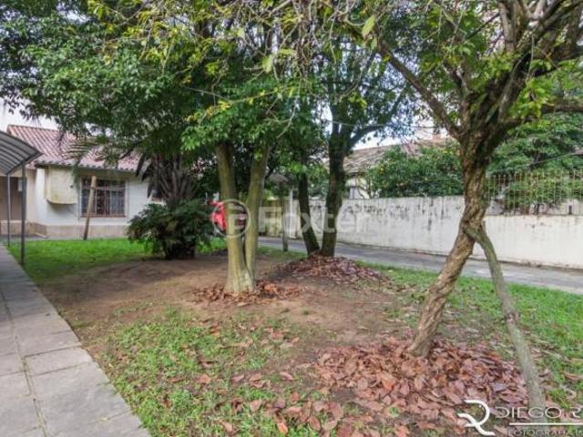 Casa, 5 dormitórios, 172 m², em Partenon