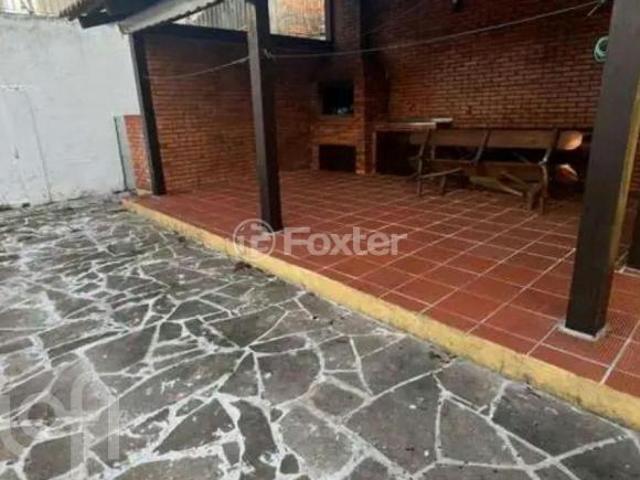 Casa, 5 dormitórios, 180 m², em Azenha