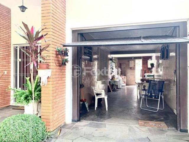 Casa, 5 dormitórios, 190.93 m², em Vila Ipiranga