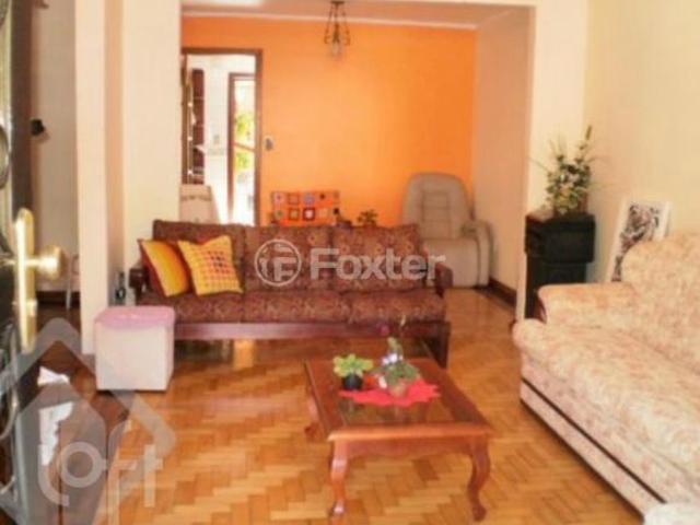 Casa, 5 dormitórios, 211 m², em Nonoai