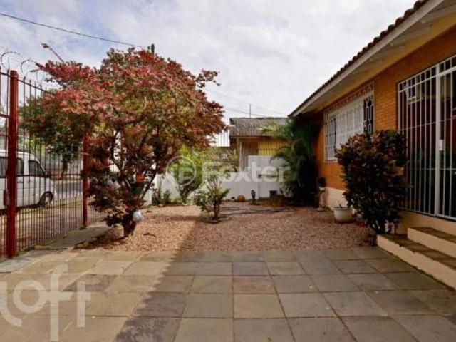 Casa, 5 dormitórios, 247 m², em Partenon