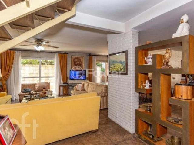 Casa, 5 dormitórios, 240 m², em Retiro Morumbi