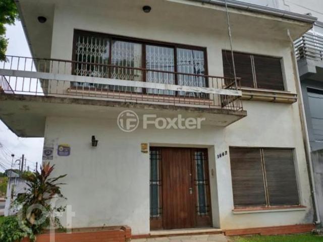 Casa, 5 dormitórios, 242 m², em Fião