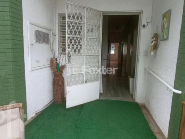 Casa, 5 dormitórios, 250 m², em Teresópolis