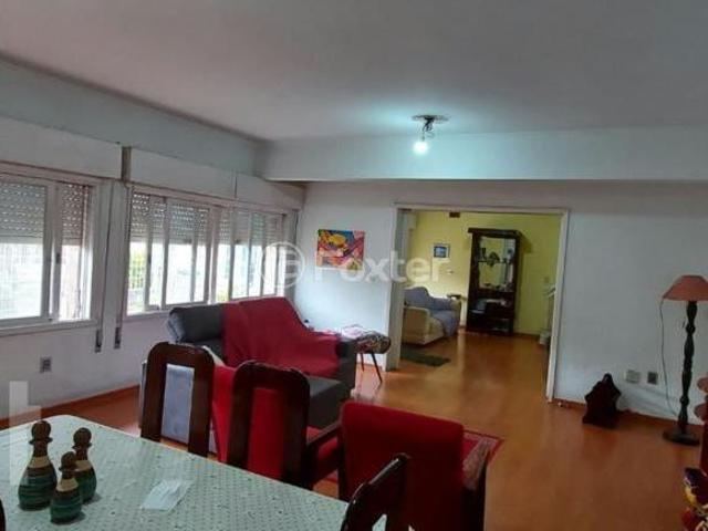 Casa, 5 dormitórios, 272 m², em Medianeira