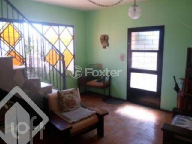 Casa, 5 dormitórios, 294 m², em Campo Novo