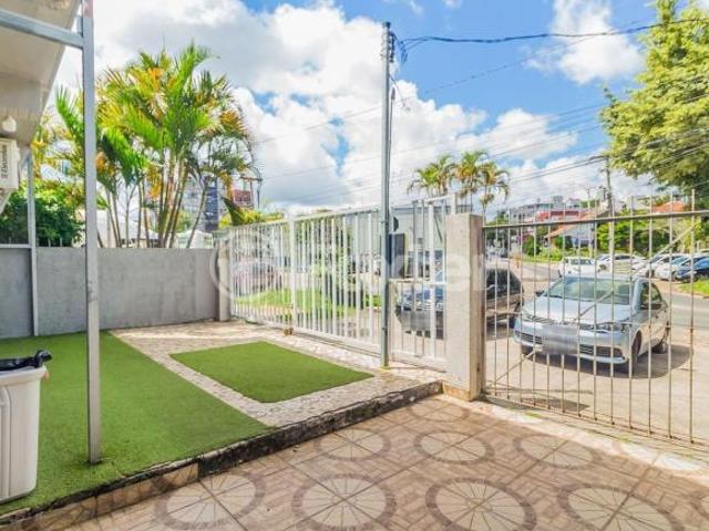 Casa, 5 dormitórios, 290 m², em Chácara das Pedras