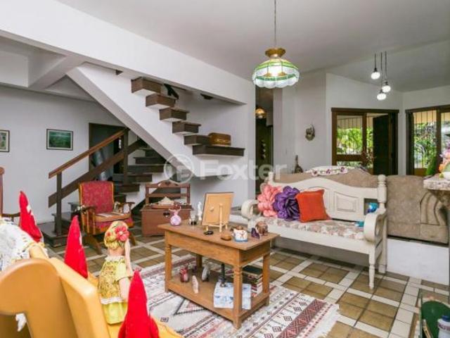 Casa, 5 dormitórios, 305.48 m², em Tristeza