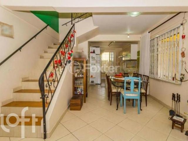 Casa, 5 dormitórios, 308.22 m², em Teresópolis