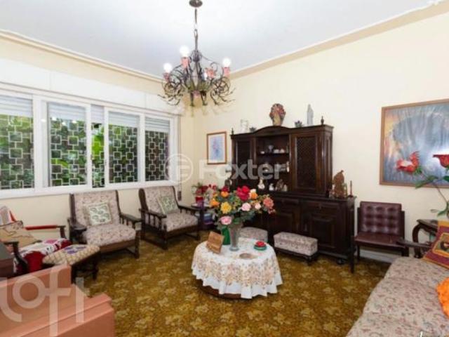 Casa, 5 dormitórios, 300 m², em Petrópolis