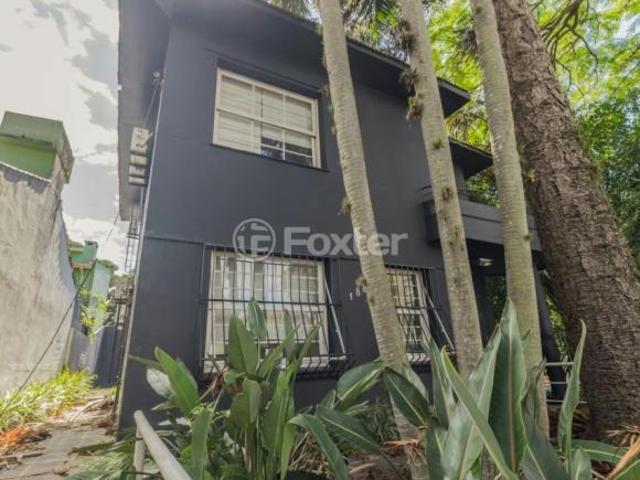Casa, 5 dormitórios, 300 m², em Petrópolis