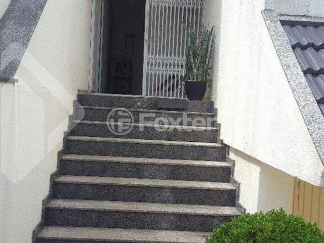 Casa, 5 dormitórios, 316.8 m², em Menino Deus