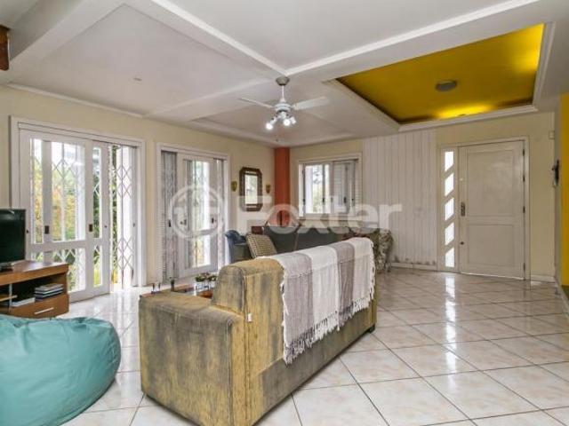 Casa, 5 dormitórios, 310.12 m², em Lomba do Pinheiro
