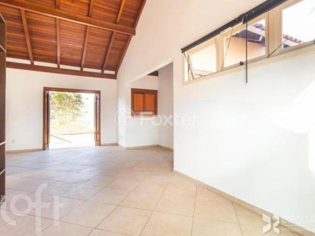 Casa, 5 dormitórios, 323.74 m², em Tristeza