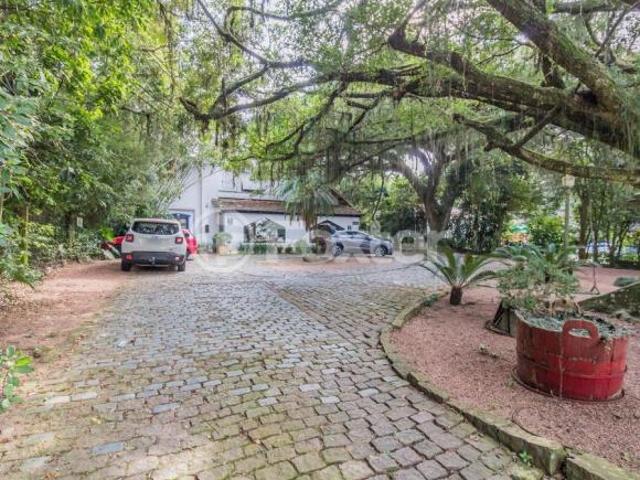 Casa, 5 dormitórios, 350 m², em Pedra Redonda