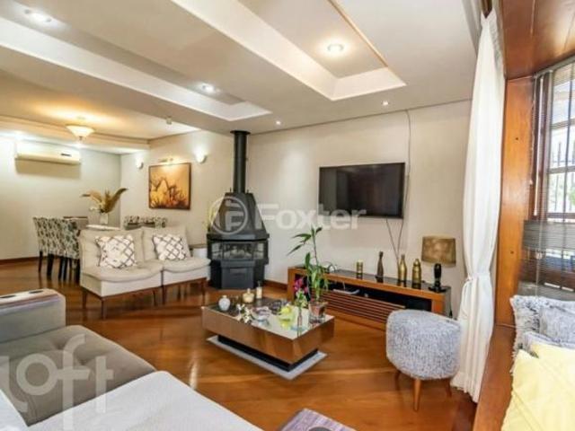 Casa, 5 dormitórios, 376 m², em Partenon