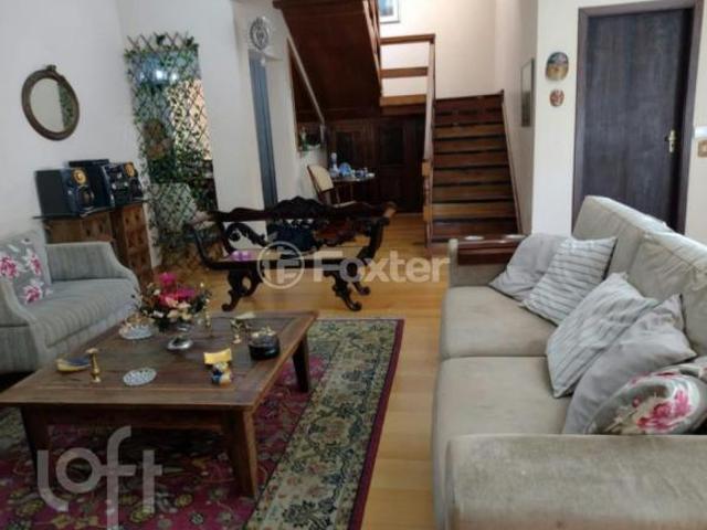 Casa, 5 dormitórios, 372 m², em Santana