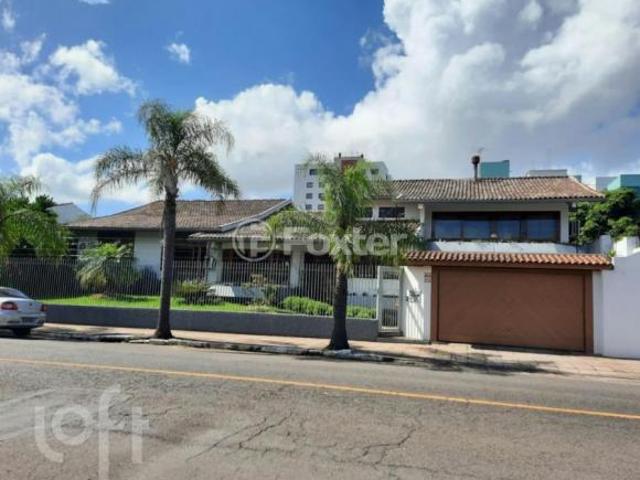 Casa, 5 dormitórios, 384.4 m², em Ideal