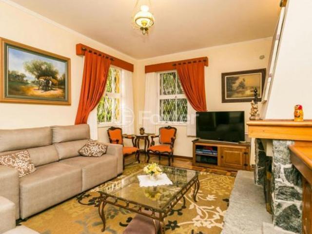 Casa, 5 dormitórios, 420 m², em Petrópolis