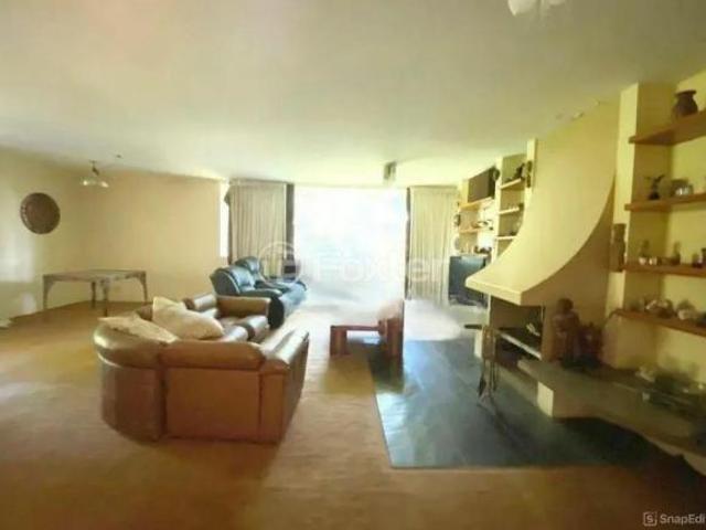 Casa, 5 dormitórios, 483 m², em Tremembé