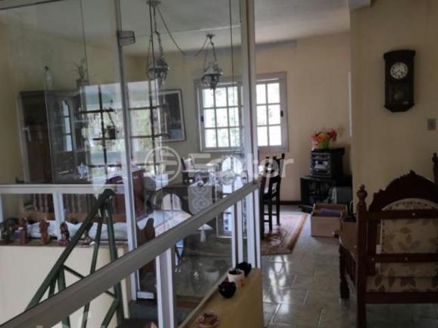 Casa, 5 dormitórios, 500 m², em Petrópolis