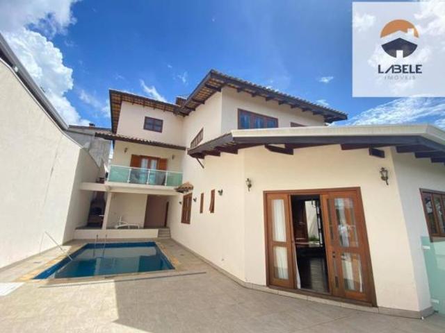 Casa 5 Dormitórios 5 vagas Condomínio Terras do Madeira Granja Viana