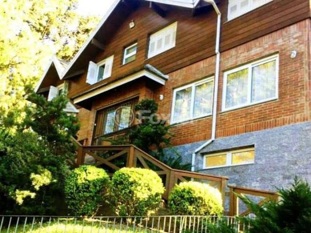 Casa, 5 dormitórios, 700 m², em Planalto