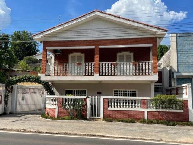 Casa 5 dormitórios Águas de São Pedro