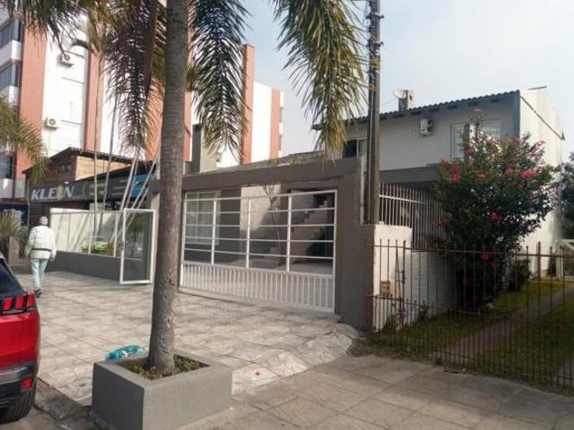 Casa 5 Dormitórios Bairro Centro