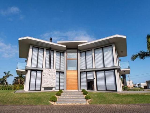 Casa 5 Dormitórios Bairro Itapeva