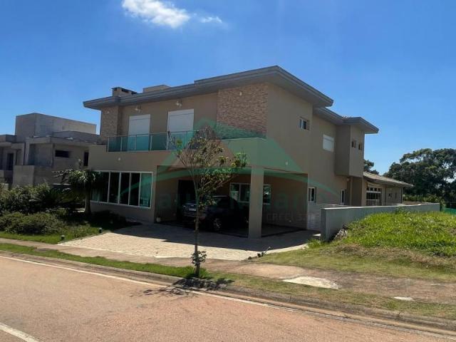 Casa 5 Suítes, Piscina e Espaço Gourmet à Venda no Condomínio Vida Real