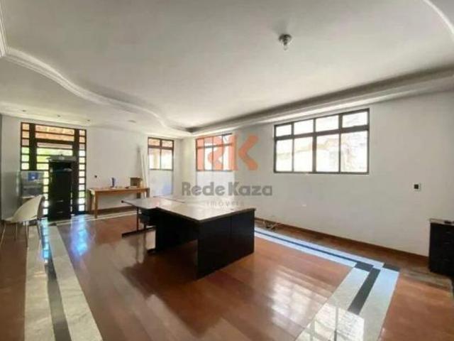 CASA | 5 QUARTOS | 4 SUÍTES | 8 VAGAS BAIRRO SÃO LUIZ | BELO HORIZONTE R$670.000,00Casa com 5 qu