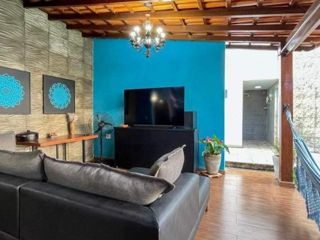 Casa, 5 quartos, 1 suite, 3 vagas