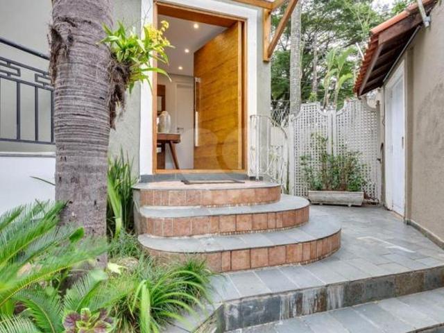 Casa 5 quartos 3 suítes 4 vagas à venda no Alto da Boa Vista São Paulo