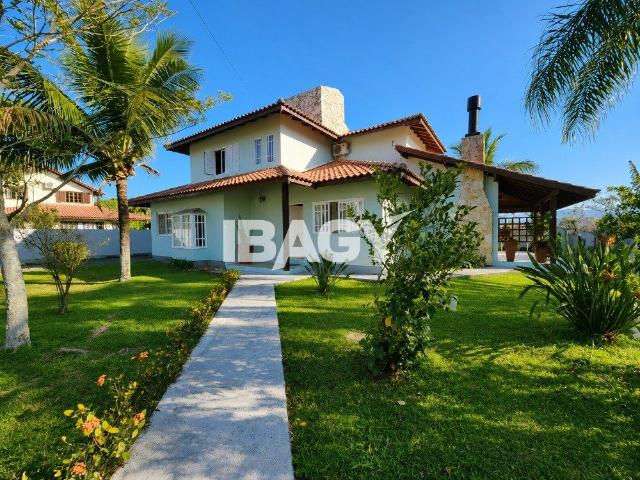 Casa 5 Quartos Campeche 139m²