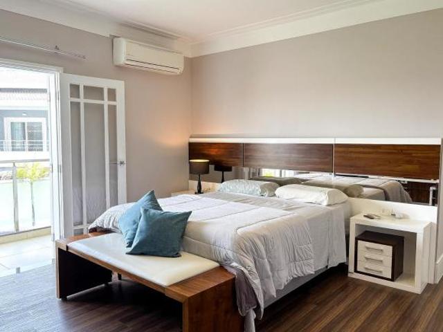 Casa 5 Quartos com 3 Suítes e 444m² Jardim Villa Romana