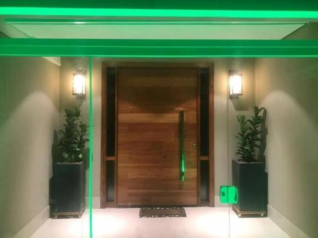 Casa 5 Quartos com 5 Suítes e 650m² Residencial Vale Verde