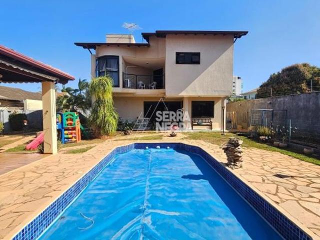 CASA 5 QUARTOS ESCRITÓRIO ESPAÇO GOURMET CONDOMINIO FECHADO RUA 5 VICENTE PIRES