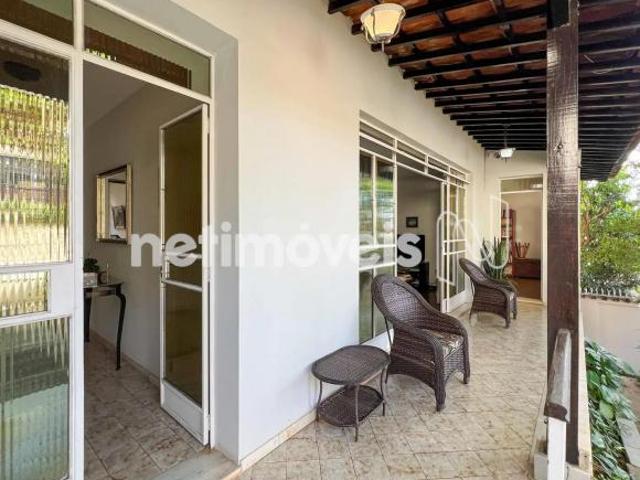 Casa 5 Quartos no Santa Efigênia – 380m²  | 3 Suítes e Lazer com Piscina