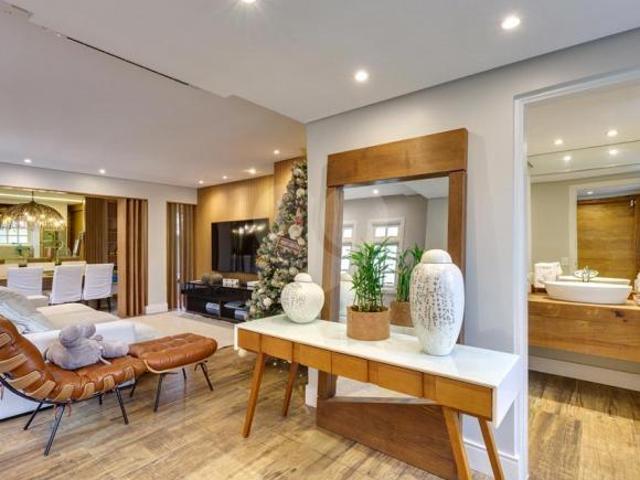 Casa 5 quartos sendo 3 suítes 4 vagas á venda no Alto da Boa Vista, São Paulo