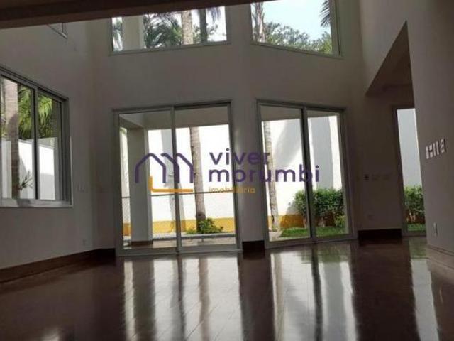 Casa · 640m² · 4 Suítes · 8 Vagas