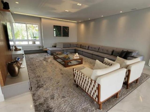 CASA 679mts² CONDOMINIO SWISS PARK SBC
