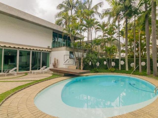 Casa 686m², Vila Madalena SP | Venda